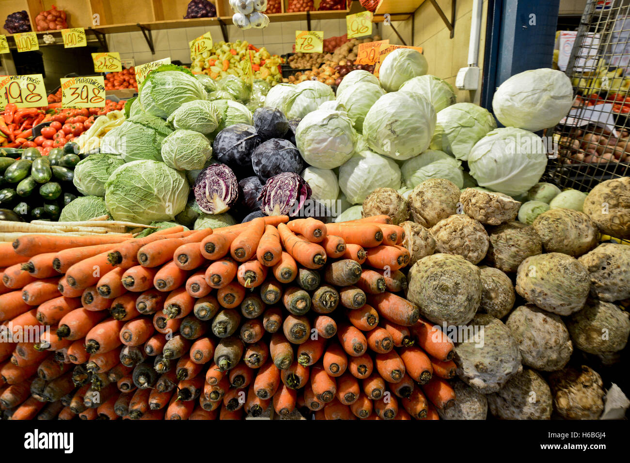 Vegetables store. Great Market Hall, Budapest Stock Photo - Alamy