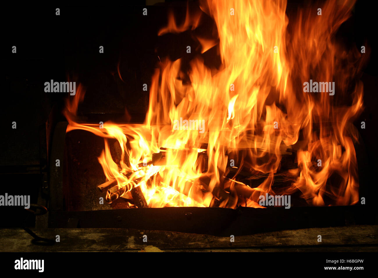 Big high fire night hi-res stock photography and images - Alamy