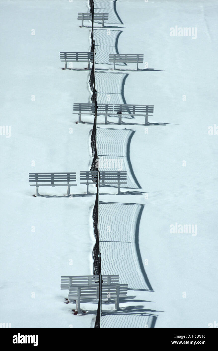 Tennis court covered in snow Stock Photo - Alamy