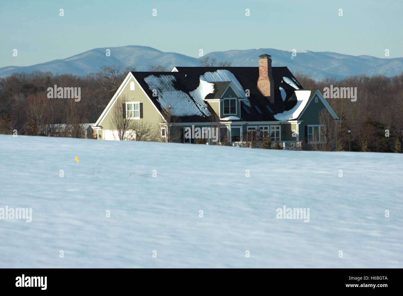 Large house houses home homes residence hi-res stock photography and ...