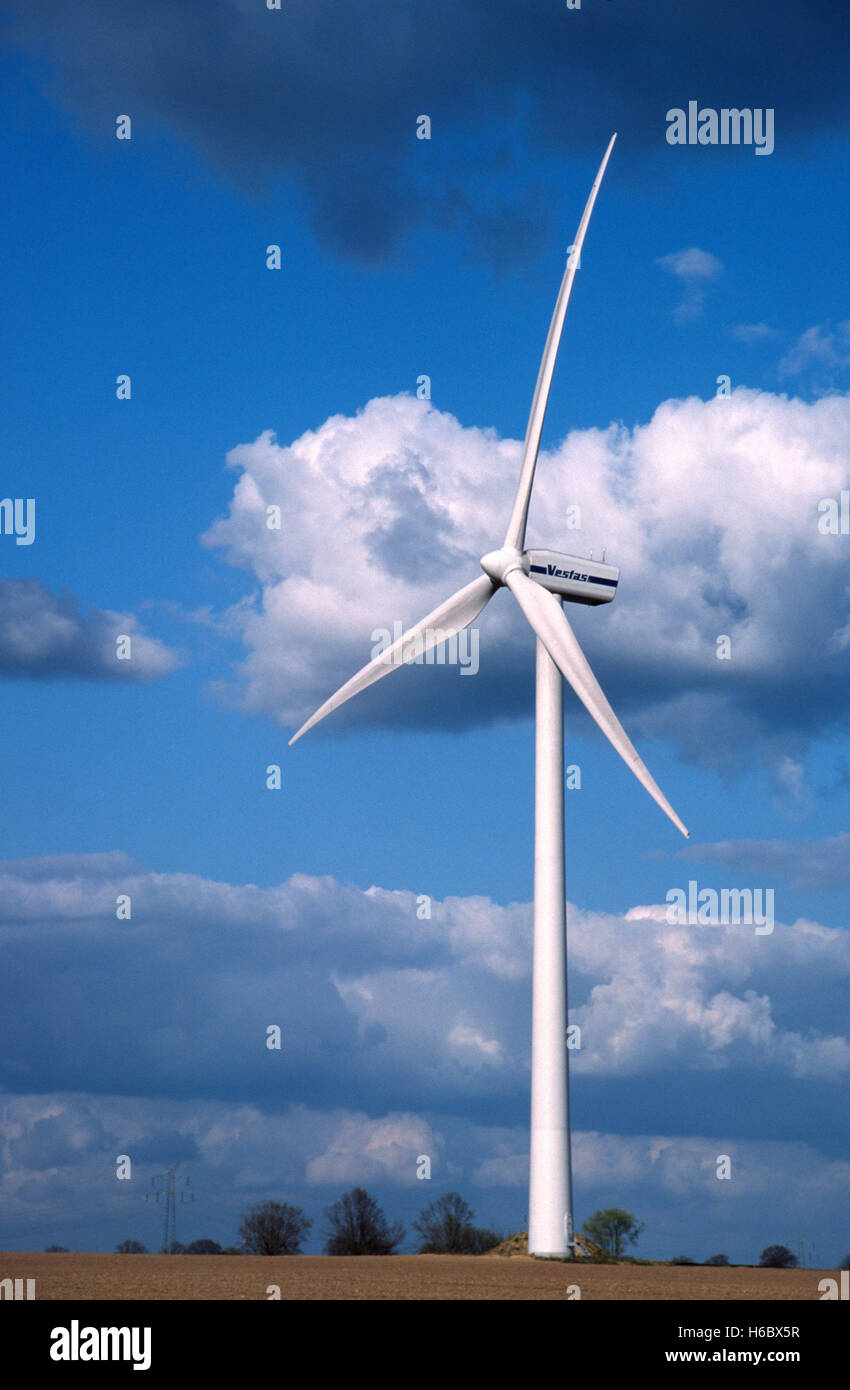 Weels hi-res stock photography and images - Alamy