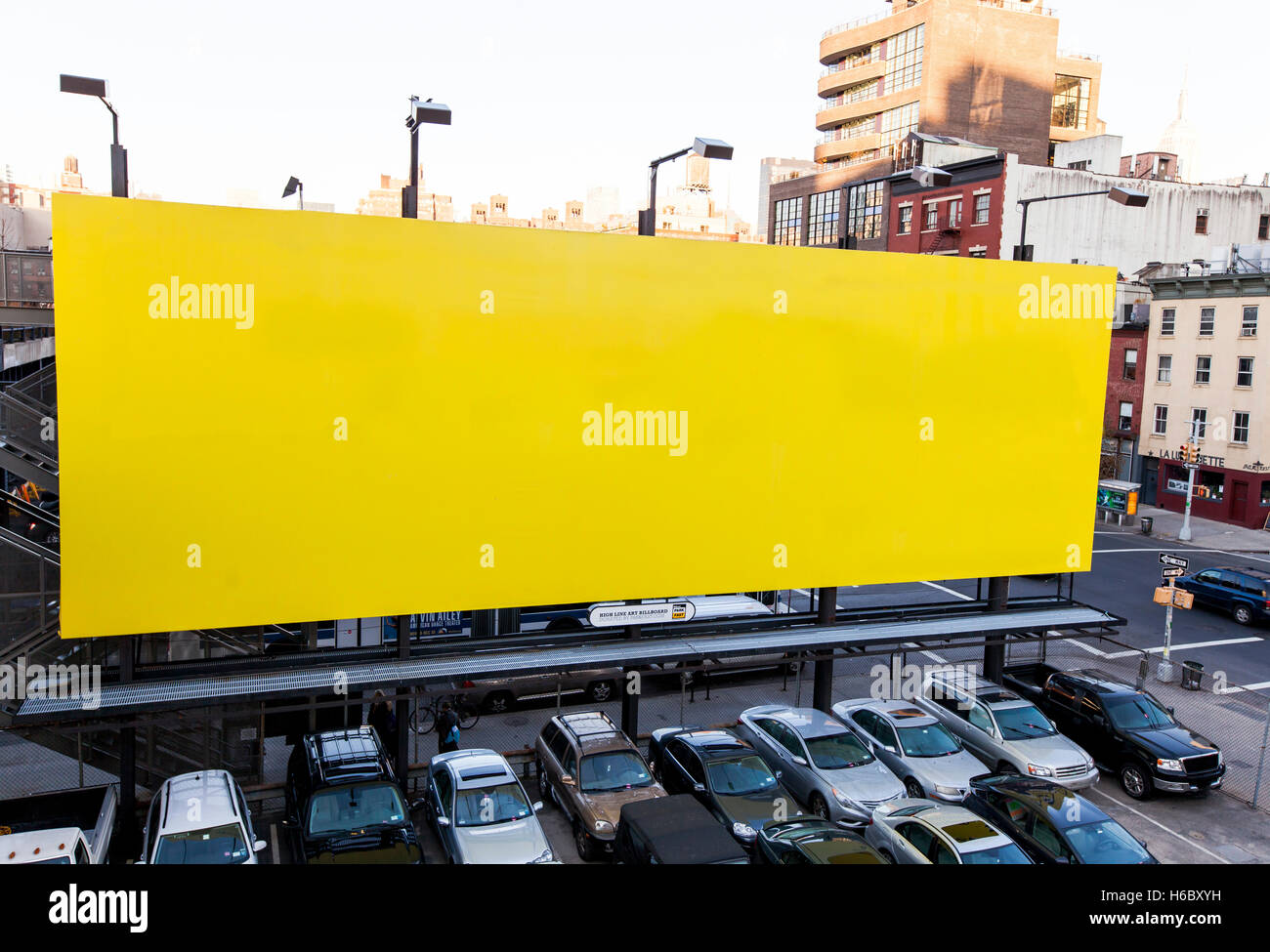 New york city giant advertising hi-res stock photography and images - Alamy