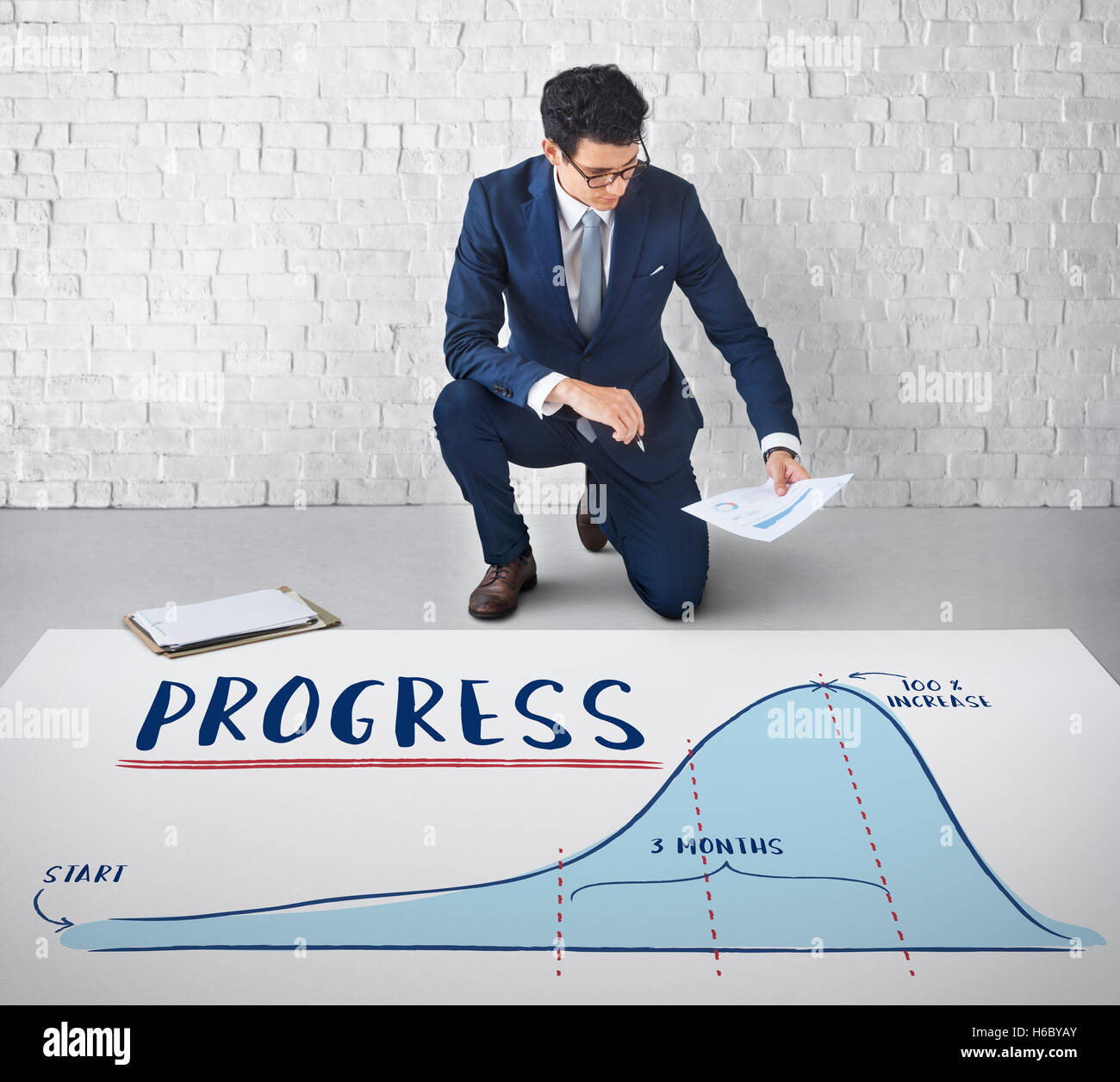 Progress Report Analytics Strategy Concept Stock Photo - Alamy