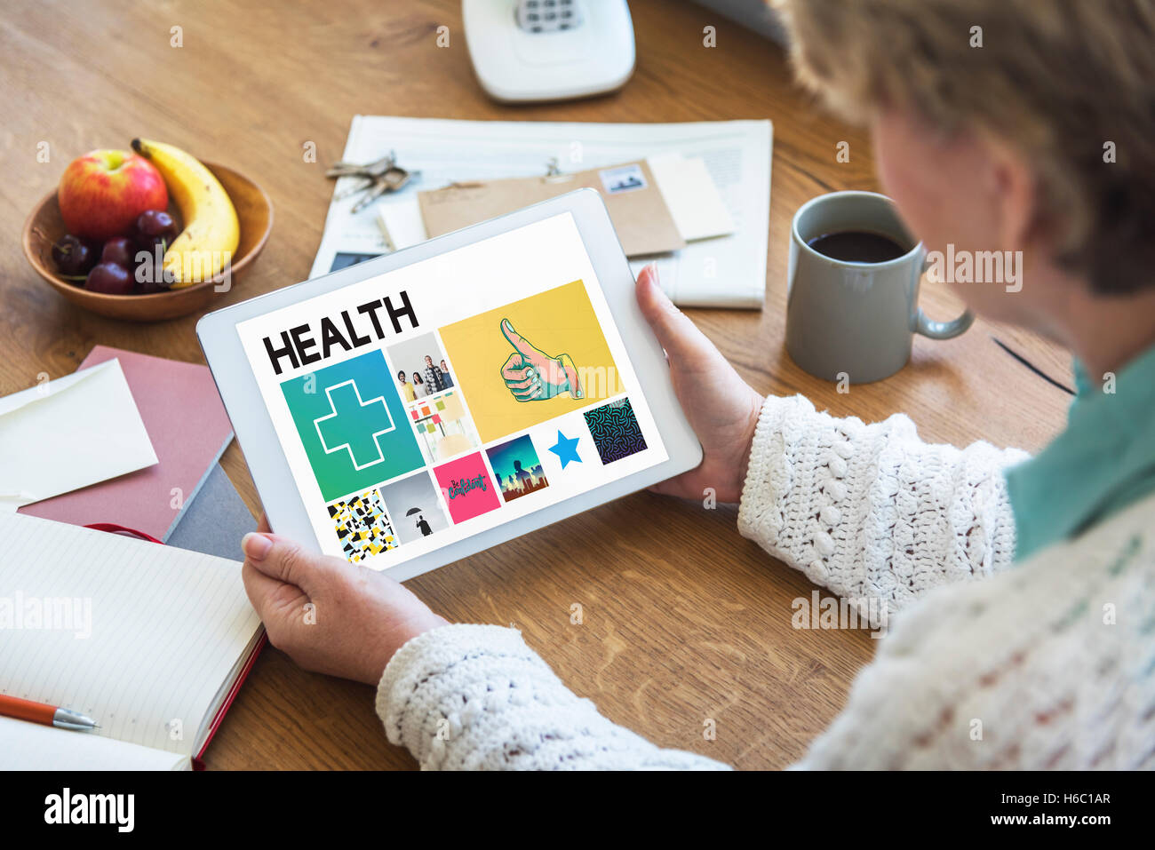 Digital health communication hi-res stock photography and images - Alamy