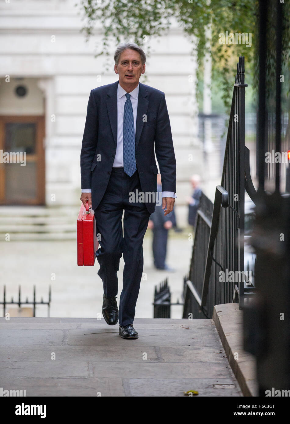 Chancellor of exchequer hi-res stock photography and images - Alamy