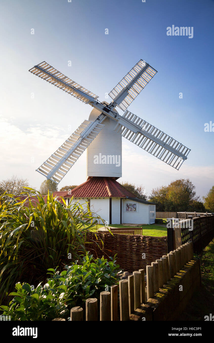 Windmill uk hi-res stock photography and images - Alamy