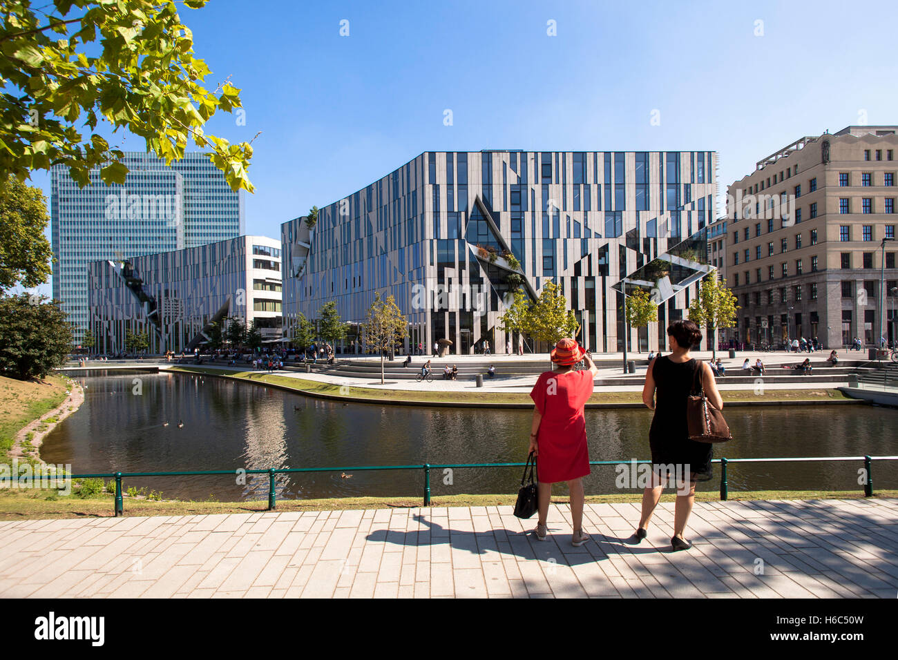 Germany, Duesseldorf, the high-rise building Dreischeibenhaus and the ...