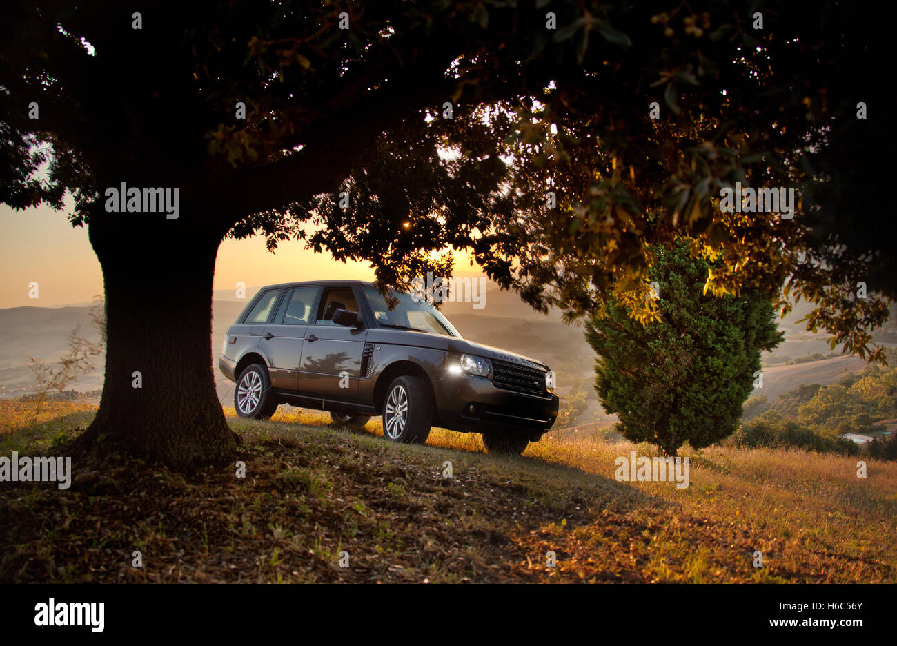 Casale Marittimo, Pisa, Tuscany, Italy - off-road at dawn from the ...