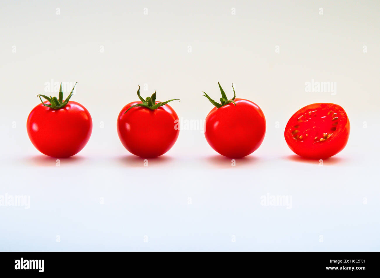 Row of gingerbread men hi-res stock photography and images - Alamy