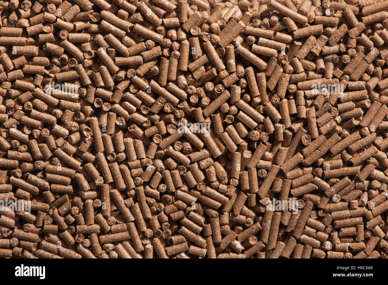 Cylindrical pellets hi-res stock photography and images - Alamy