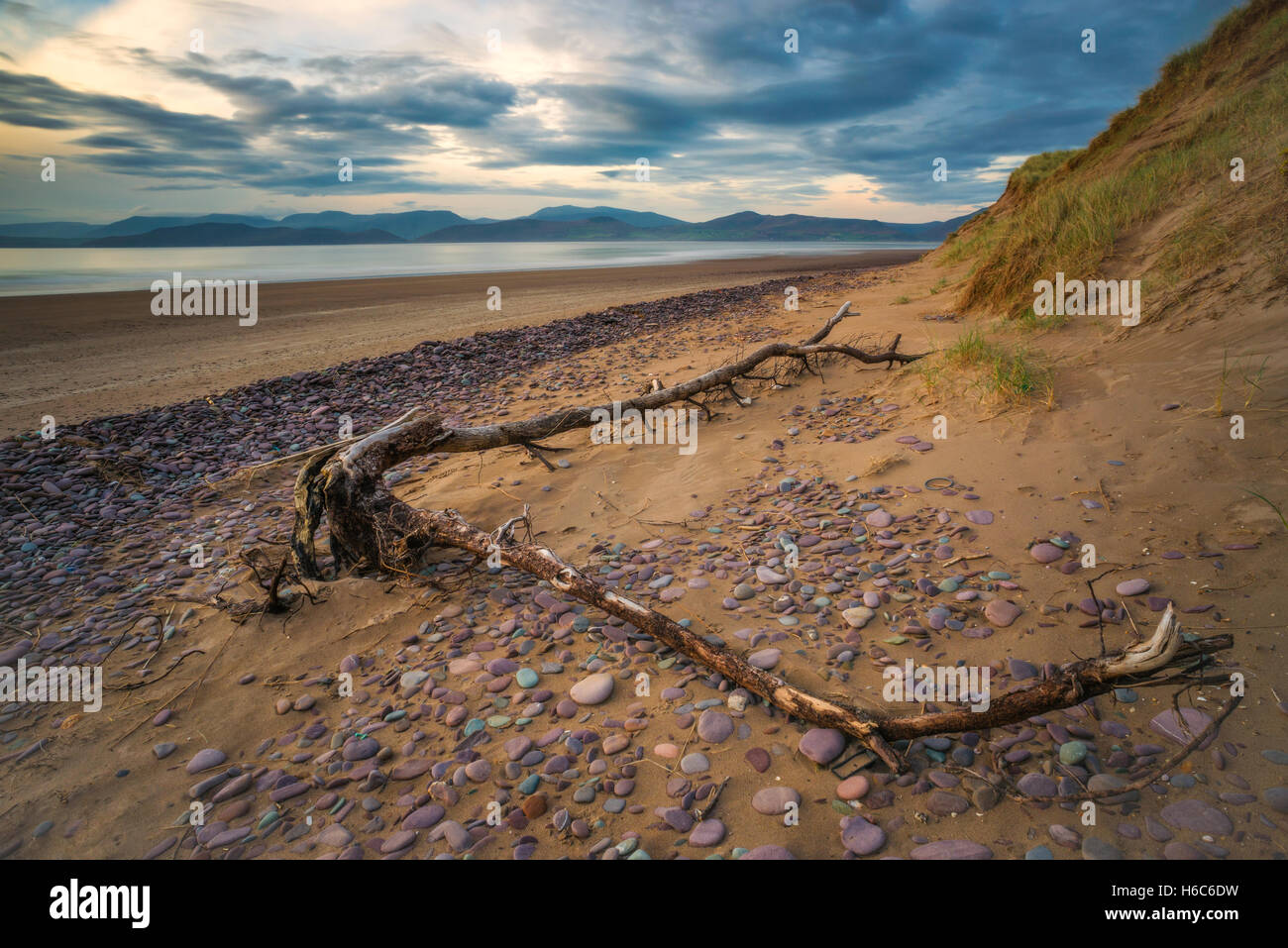 Rossbeigh Beach, Kerry Stock Photo - Alamy