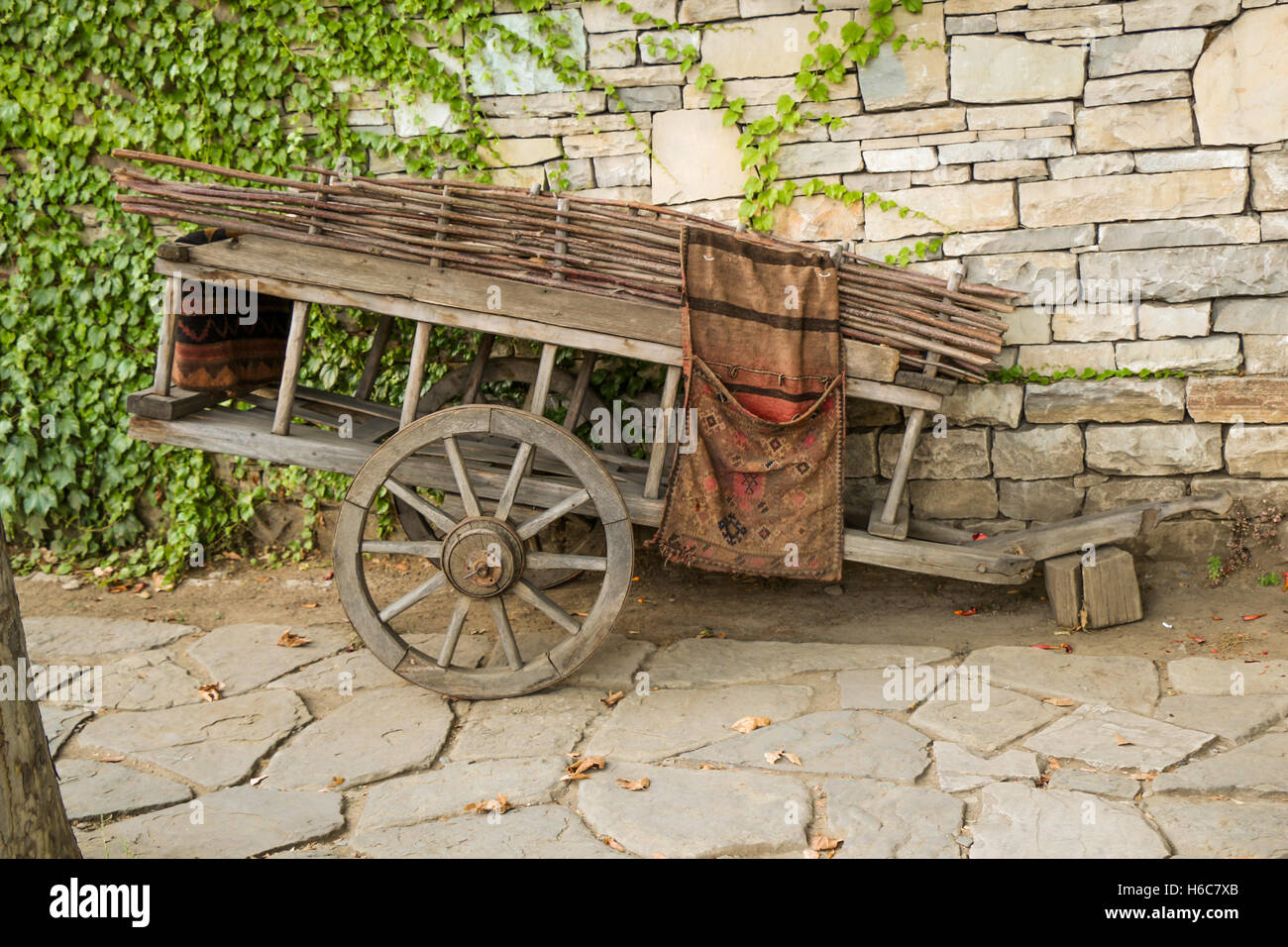 An old traditional wooden cart for transport Stock Photo - Alamy