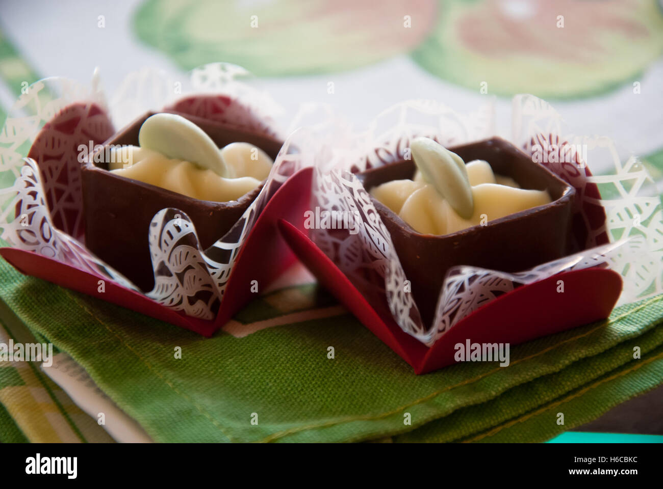 Weeding sweets hi-res stock photography and images - Alamy