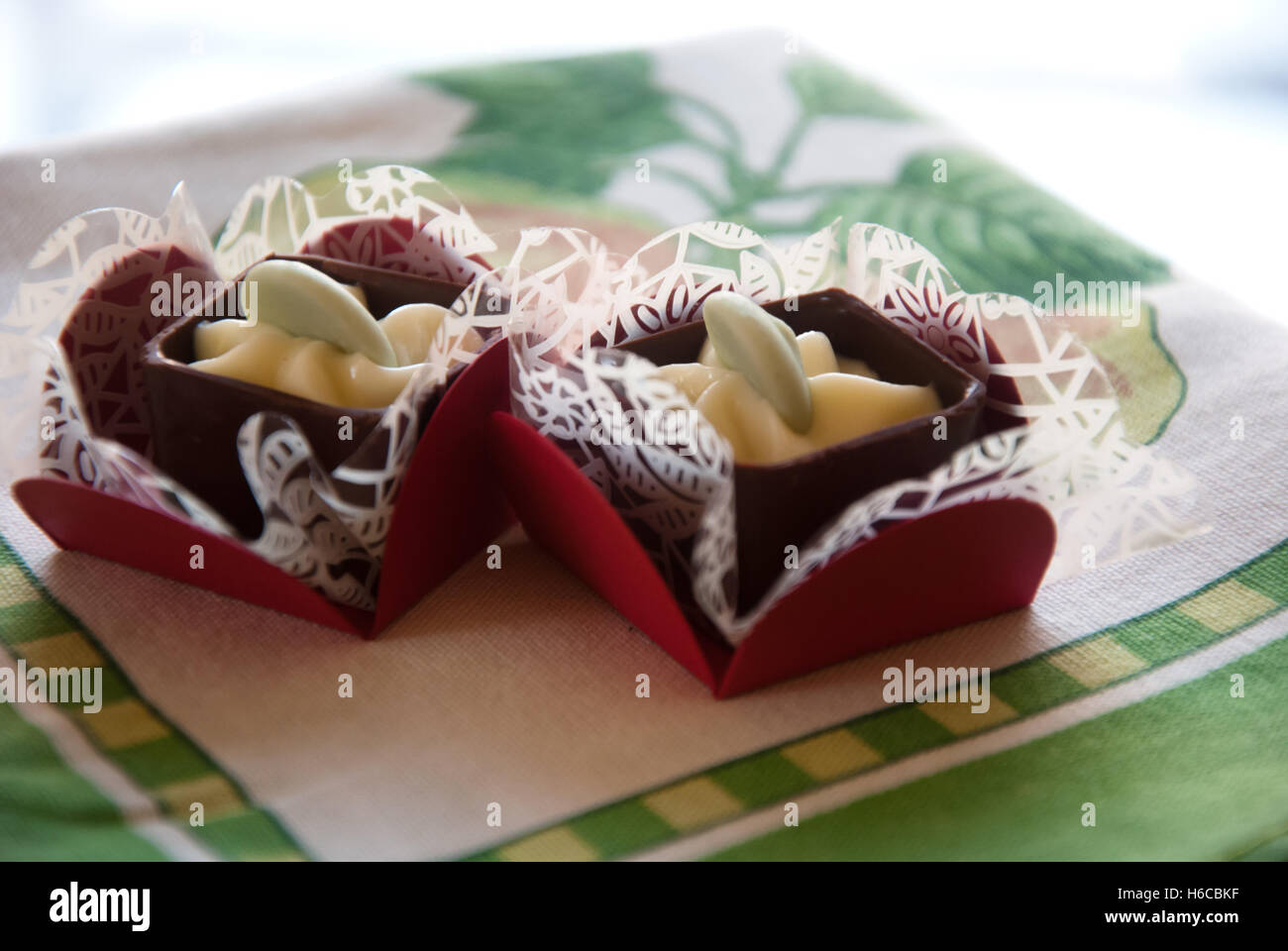 Weeding sweets hi-res stock photography and images - Alamy