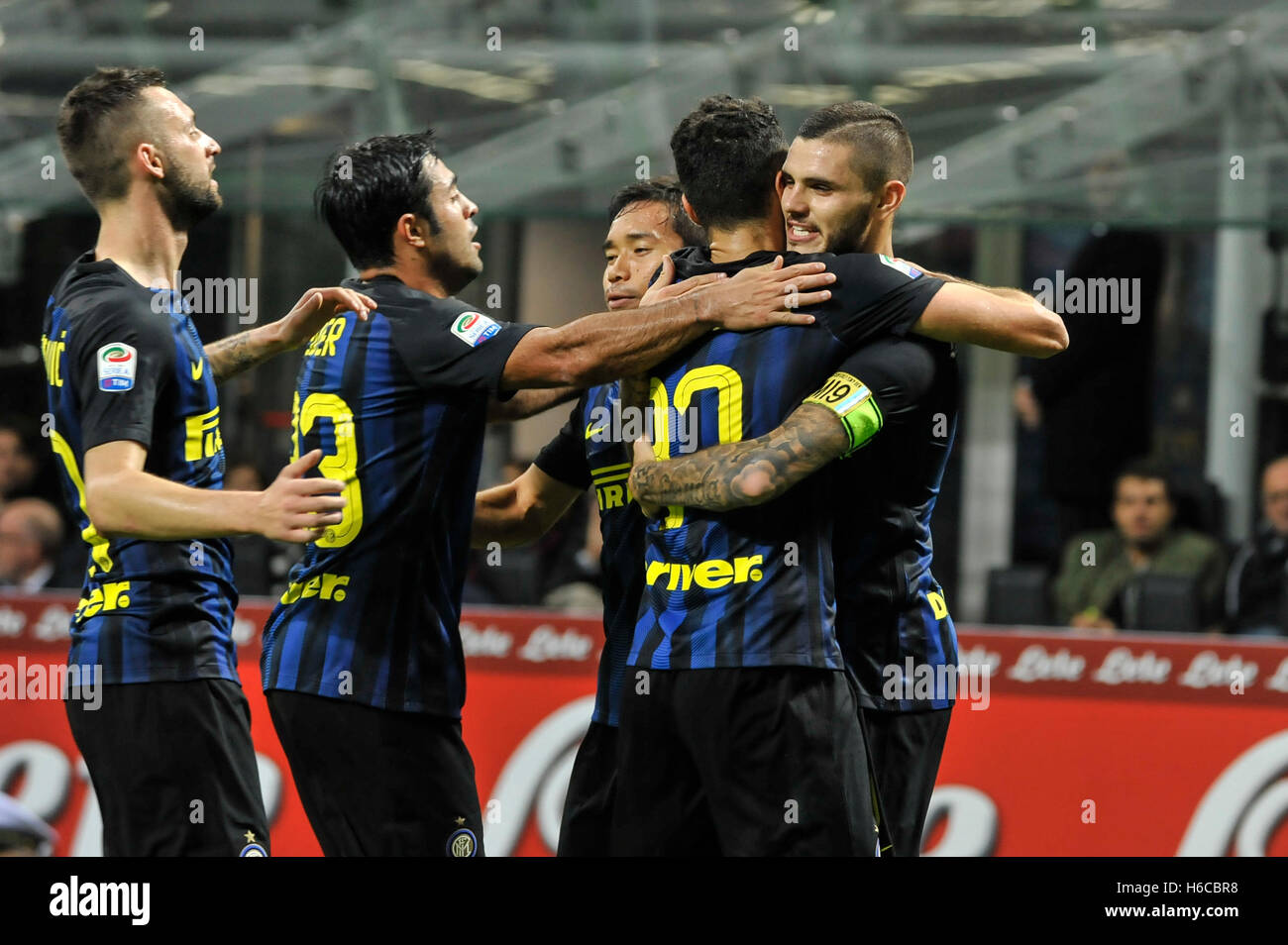 Milan, Italy. 26th Oct, 2016. Mauro Icardi of Inter celebrate the first ...