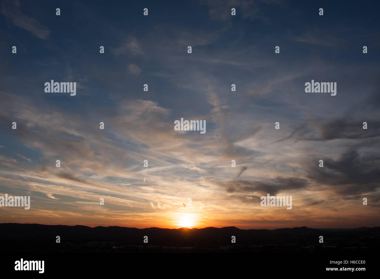 Quiet clouds hi-res stock photography and images - Alamy