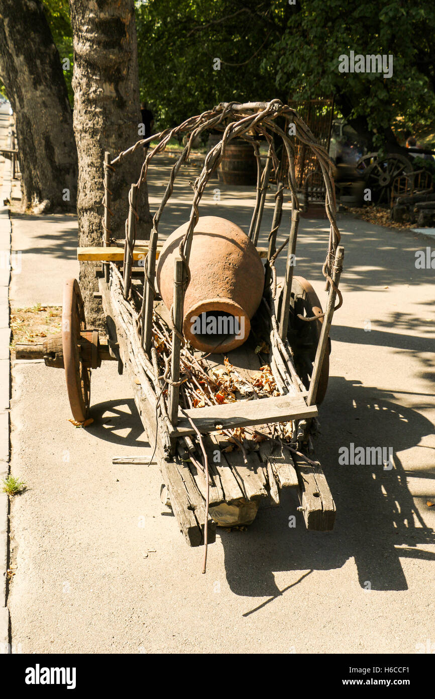 An old traditional wooden cart for transport Stock Photo - Alamy
