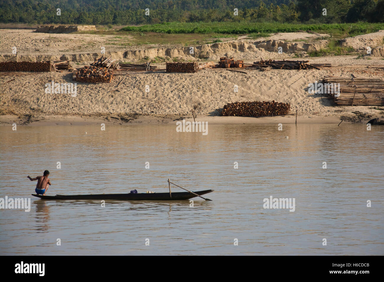 ASIA, MYANMAR (BURMA), Sagaing Division, Monywa, Chindwin River ...