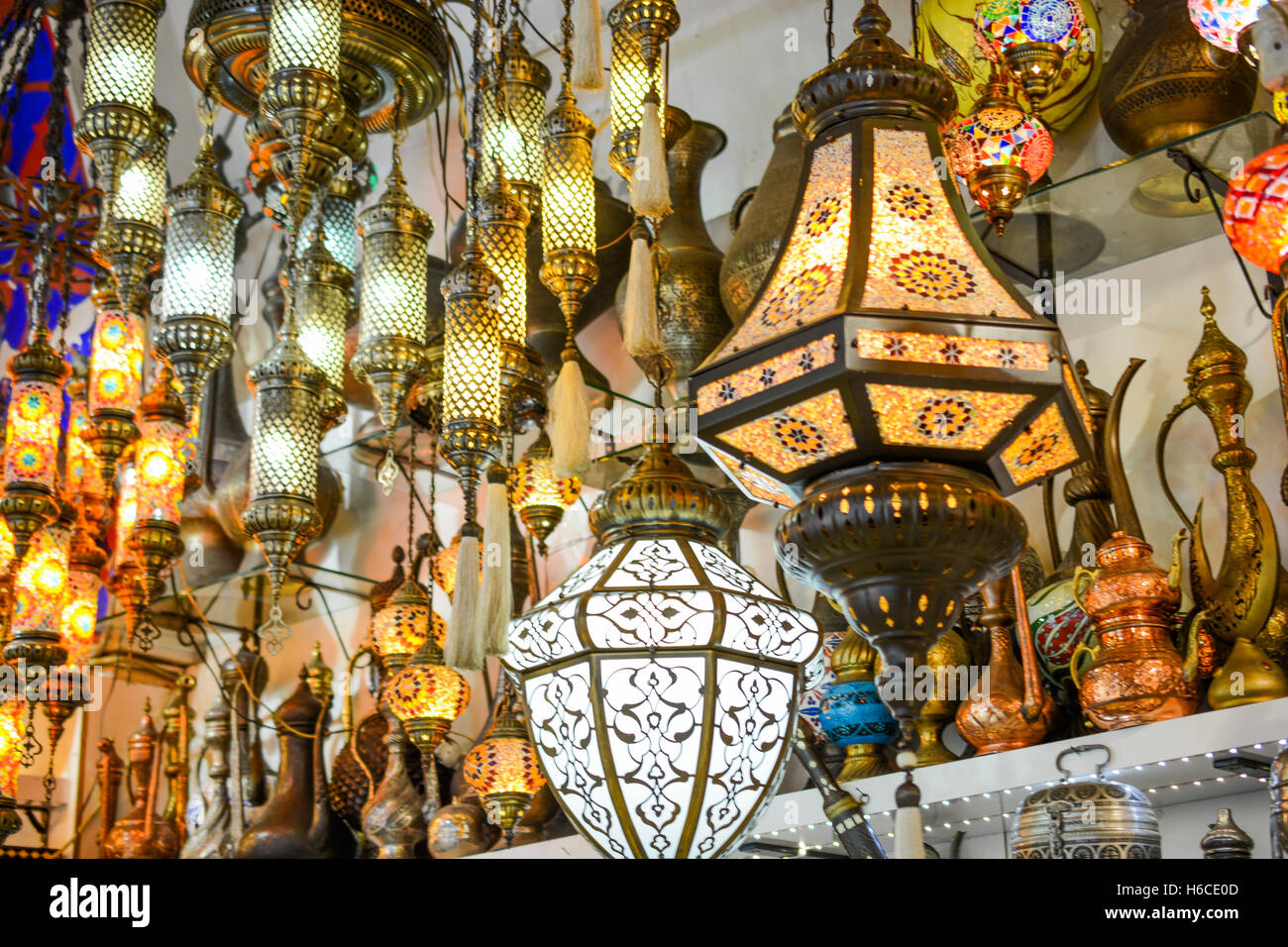 Mosaic Ottoman lamps from Grand Bazaar in Istanbul Stock Photo - Alamy