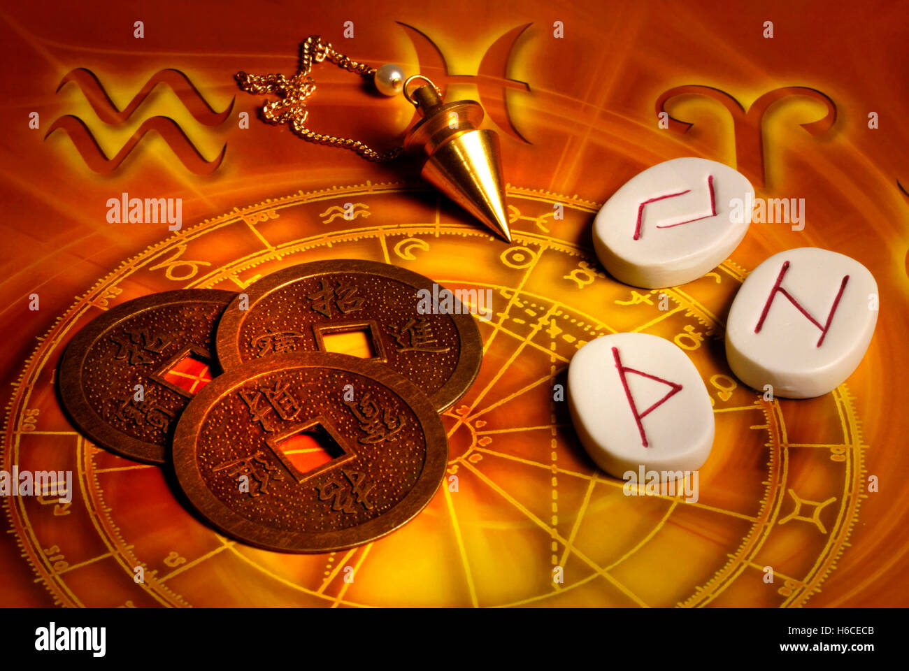 Esoteric objects hi-res stock photography and images - Alamy