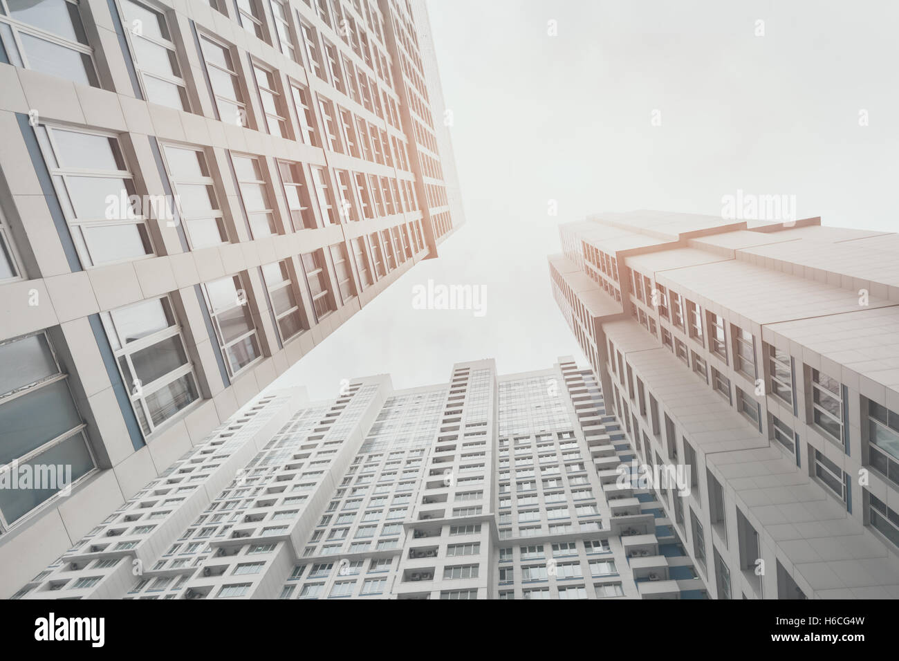 Contemporary white and grey residential skyscraper apartment building ...