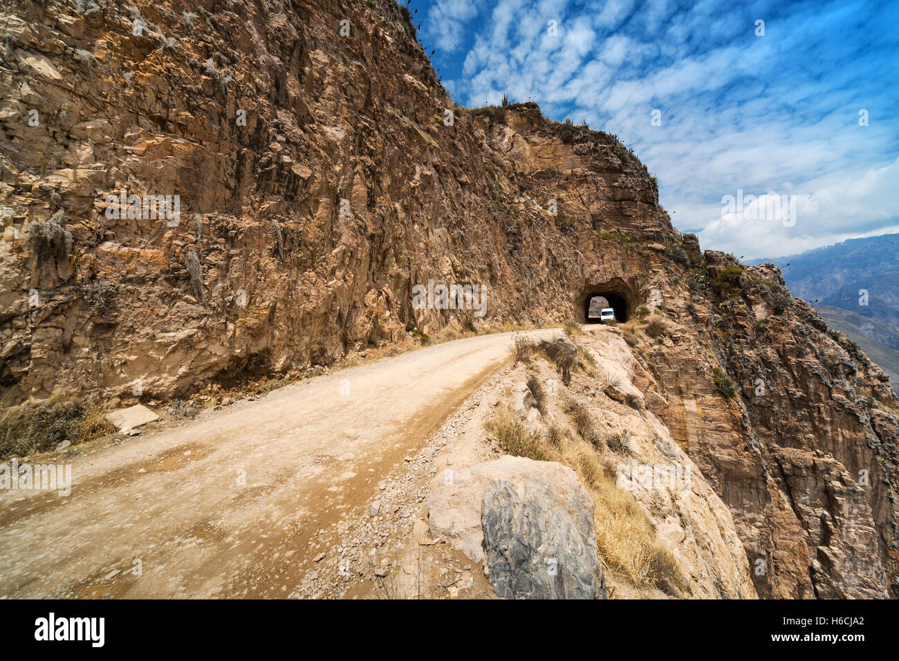 Inca tunnel hi-res stock photography and images - Alamy