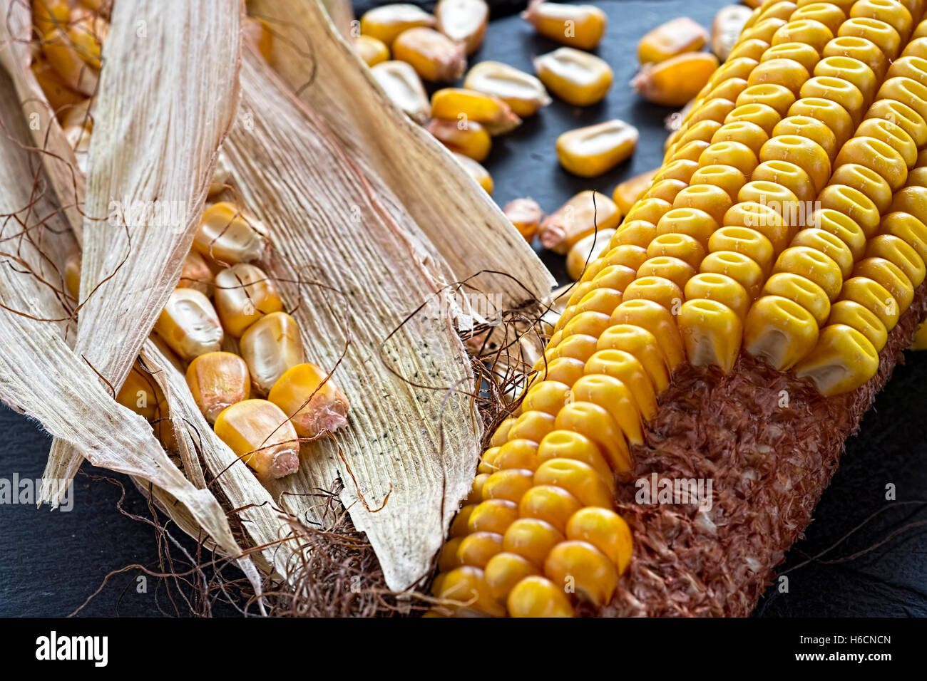 Cob stone hi-res stock photography and images - Alamy