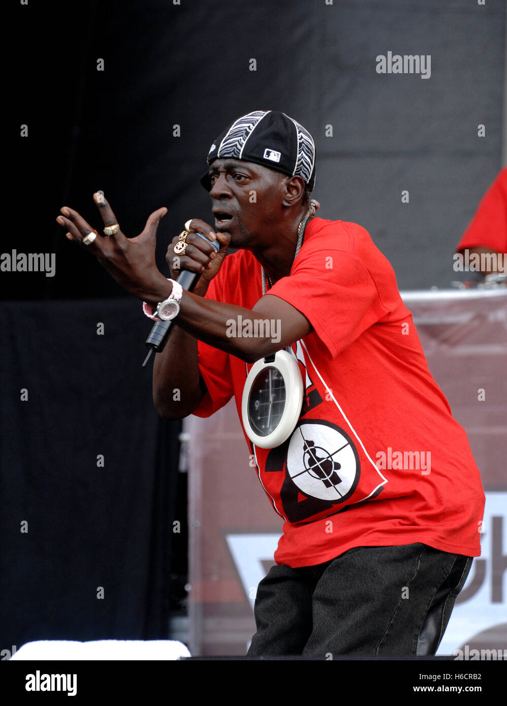Flavor flav public enemy hi-res stock photography and images - Alamy