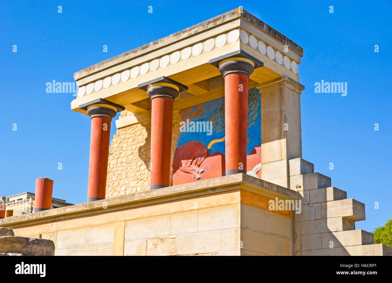 Restored North Entrance with charging bull fresco in Knossos Palace ...