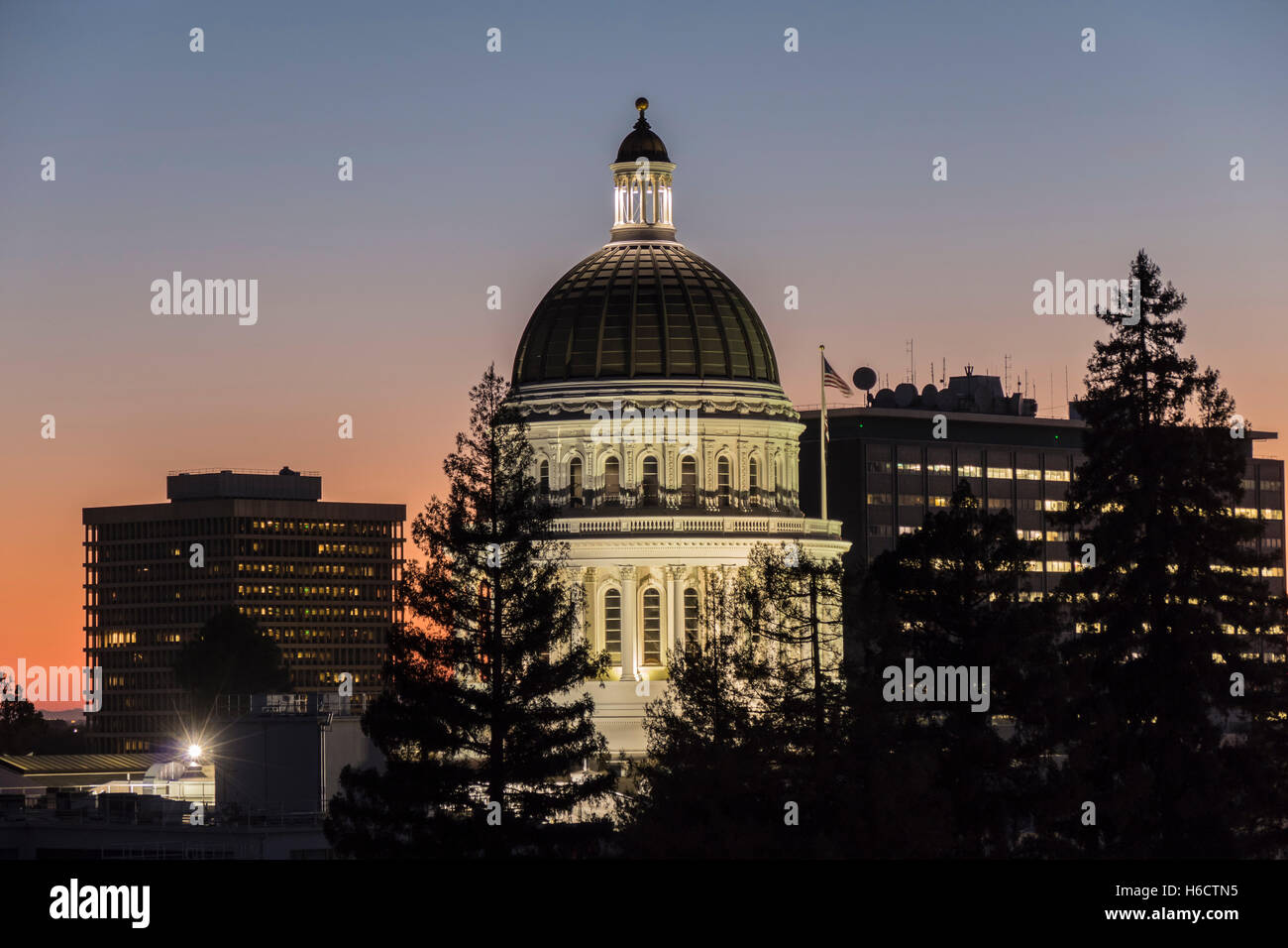 Capitol building dusk hi-res stock photography and images - Alamy