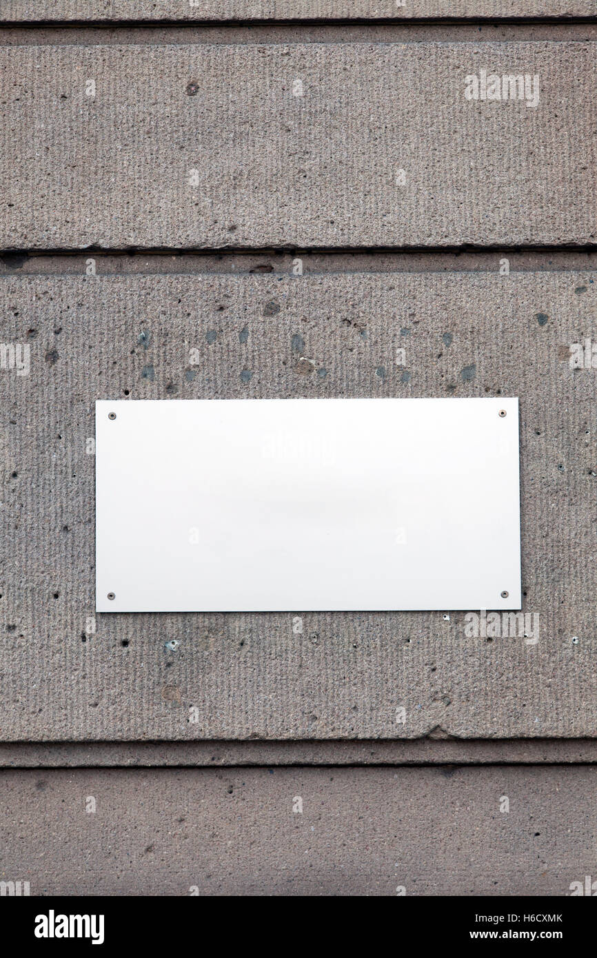 Silver metal sign hi-res stock photography and images - Alamy