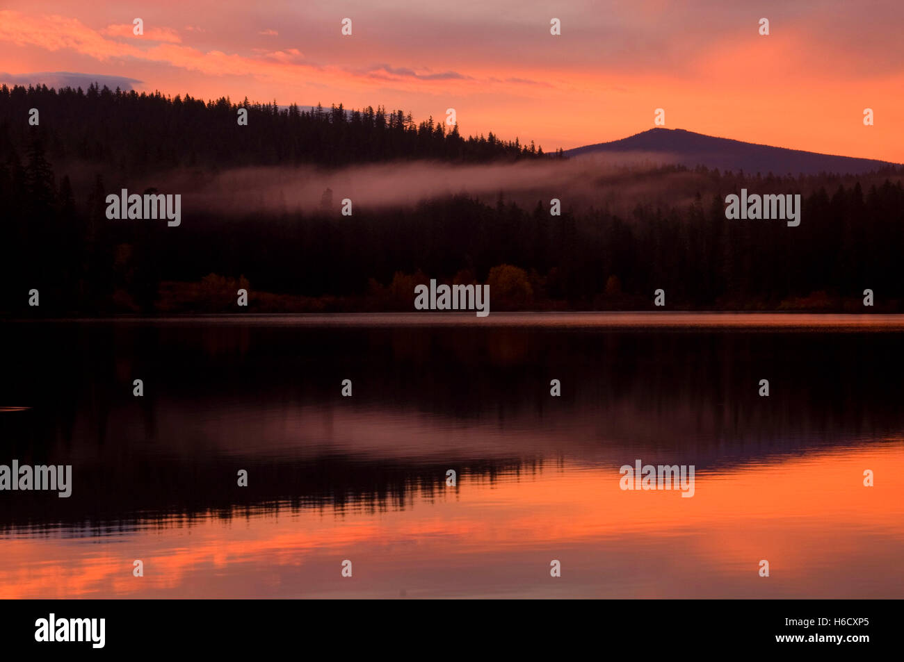 Dawn at Clear Lake, McKenzie Pass-Santiam Pass National Scenic Byway ...