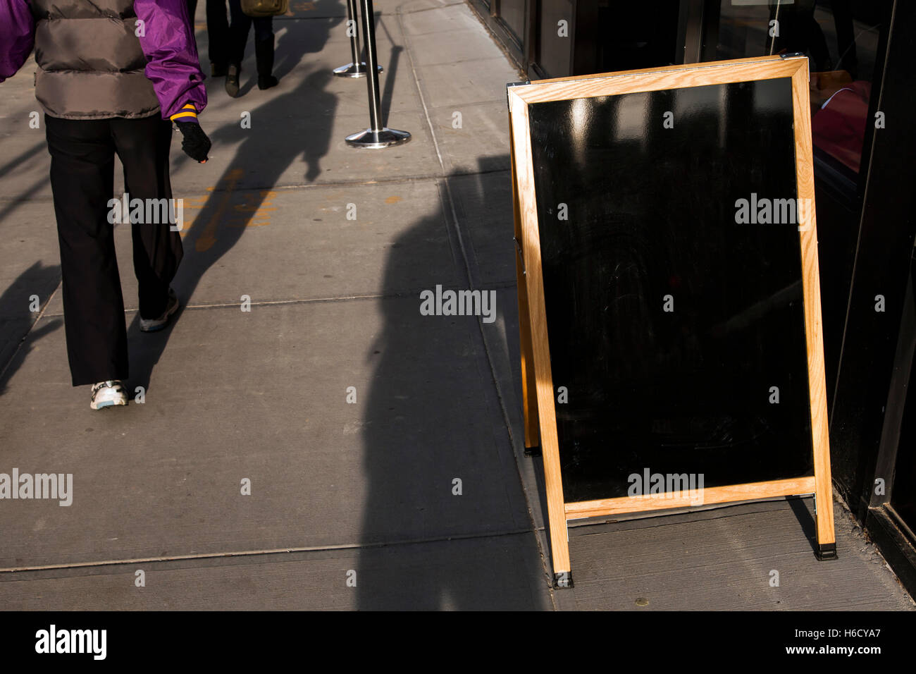 Blank street sign hi-res stock photography and images - Alamy