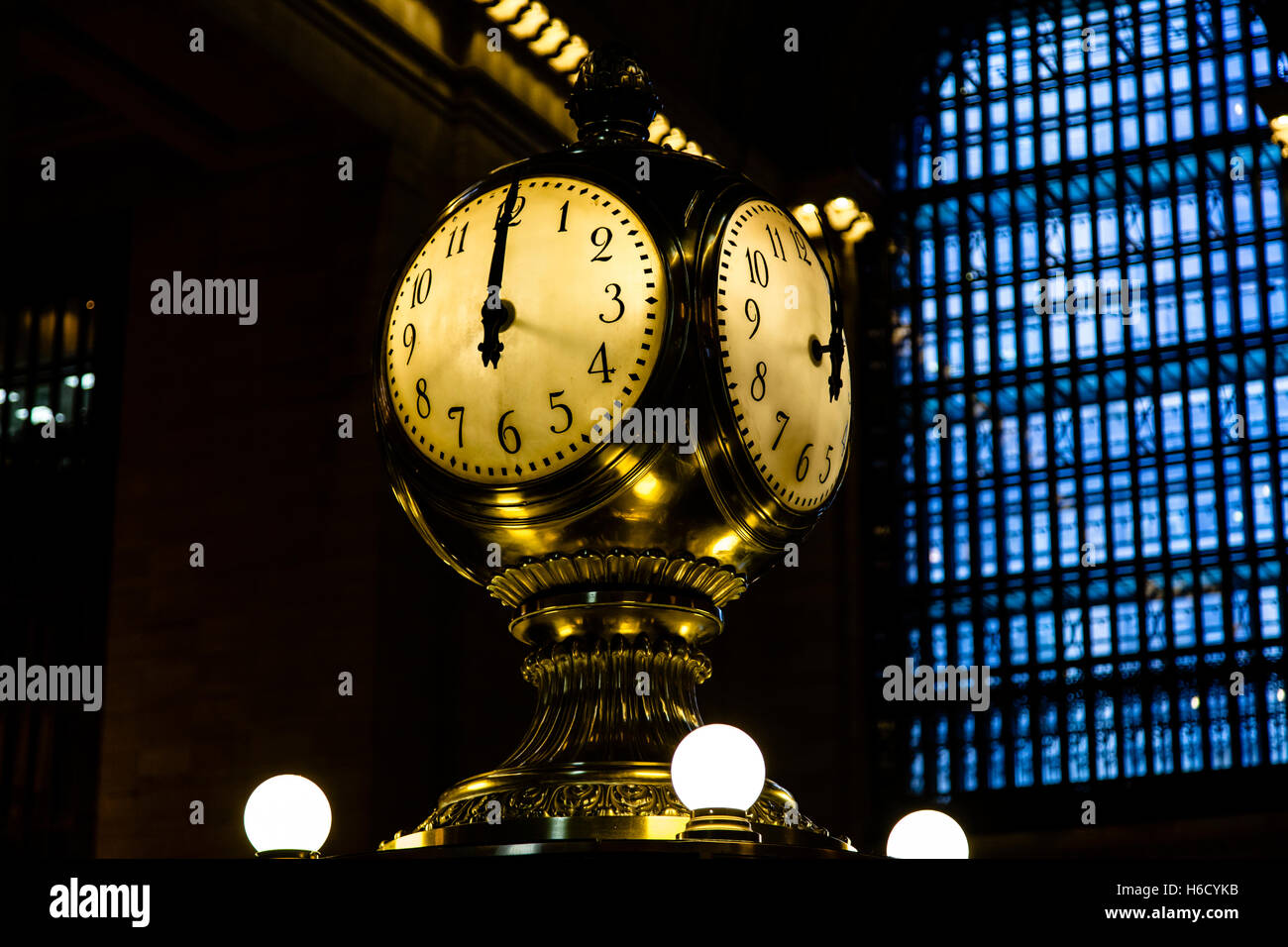 The famous clock of Grand Central Station in Manhattan, New-York Stock ...