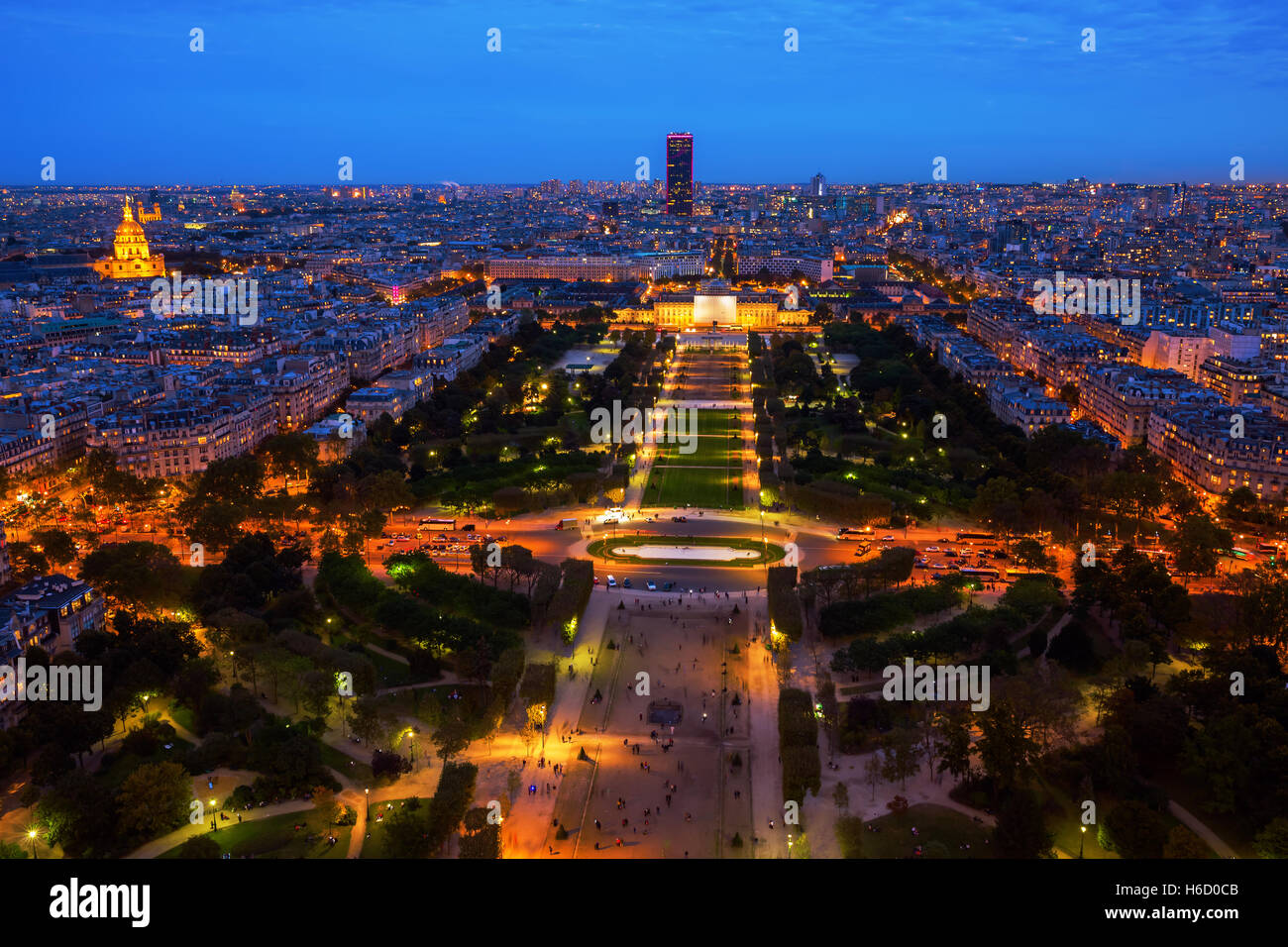 Champs du mars hi-res stock photography and images - Alamy