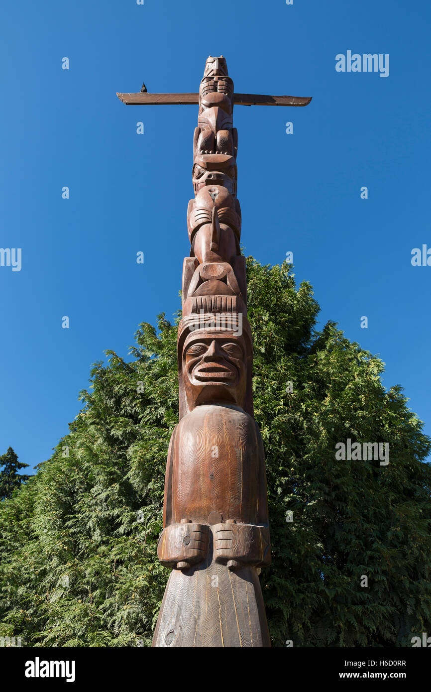 Vancouver, Canada: Rose Cole Yelton Memorial Pole at Brockton Point ...