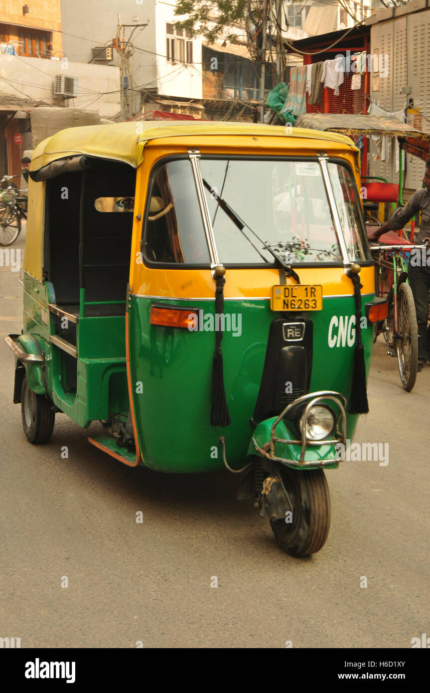 Tuc tuc taxi hi-res stock photography and images - Alamy