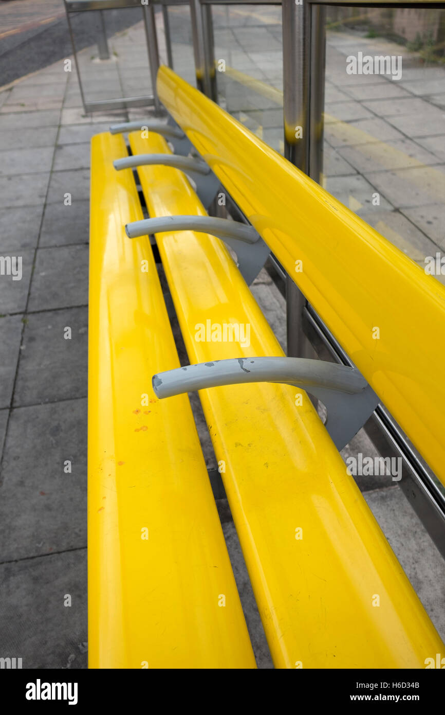 Bust Stop Bench Stock Photo - Alamy