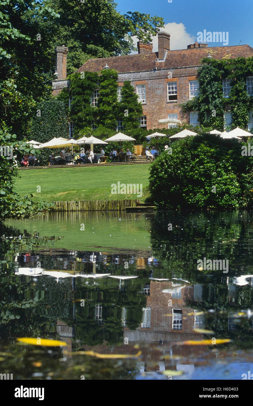 Pashley manor gardens hi-res stock photography and images - Alamy