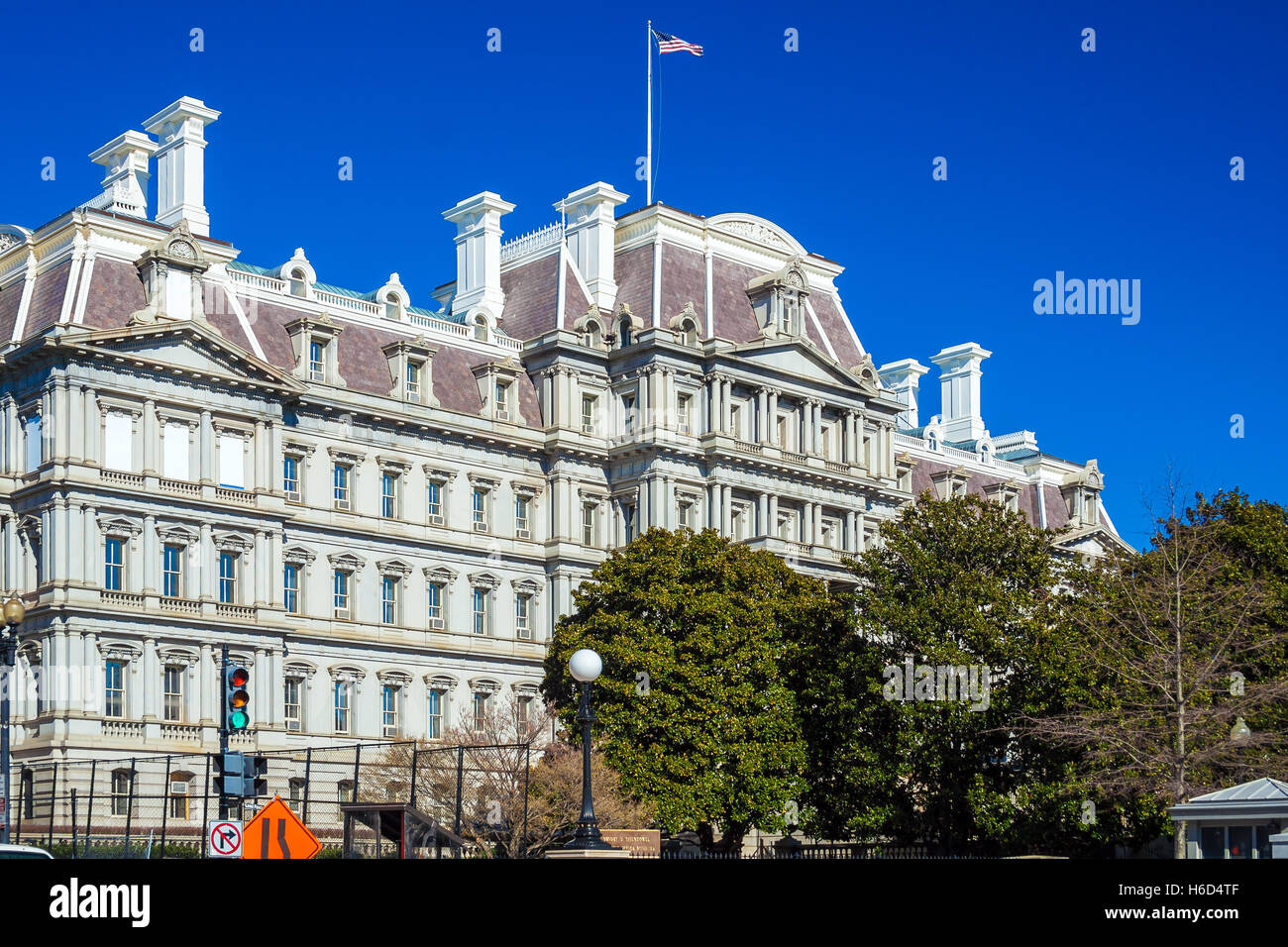 WASHINGTON DC, USA - JANUARY 27, 2006: Eisenhower Building (EEOB ...