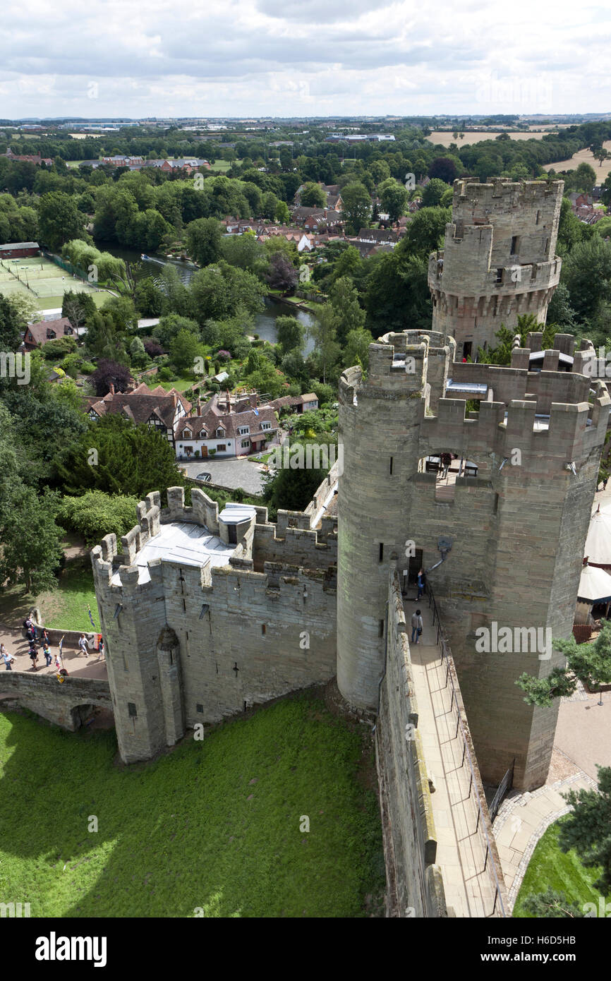 Warwick castle ramparts hi-res stock photography and images - Alamy