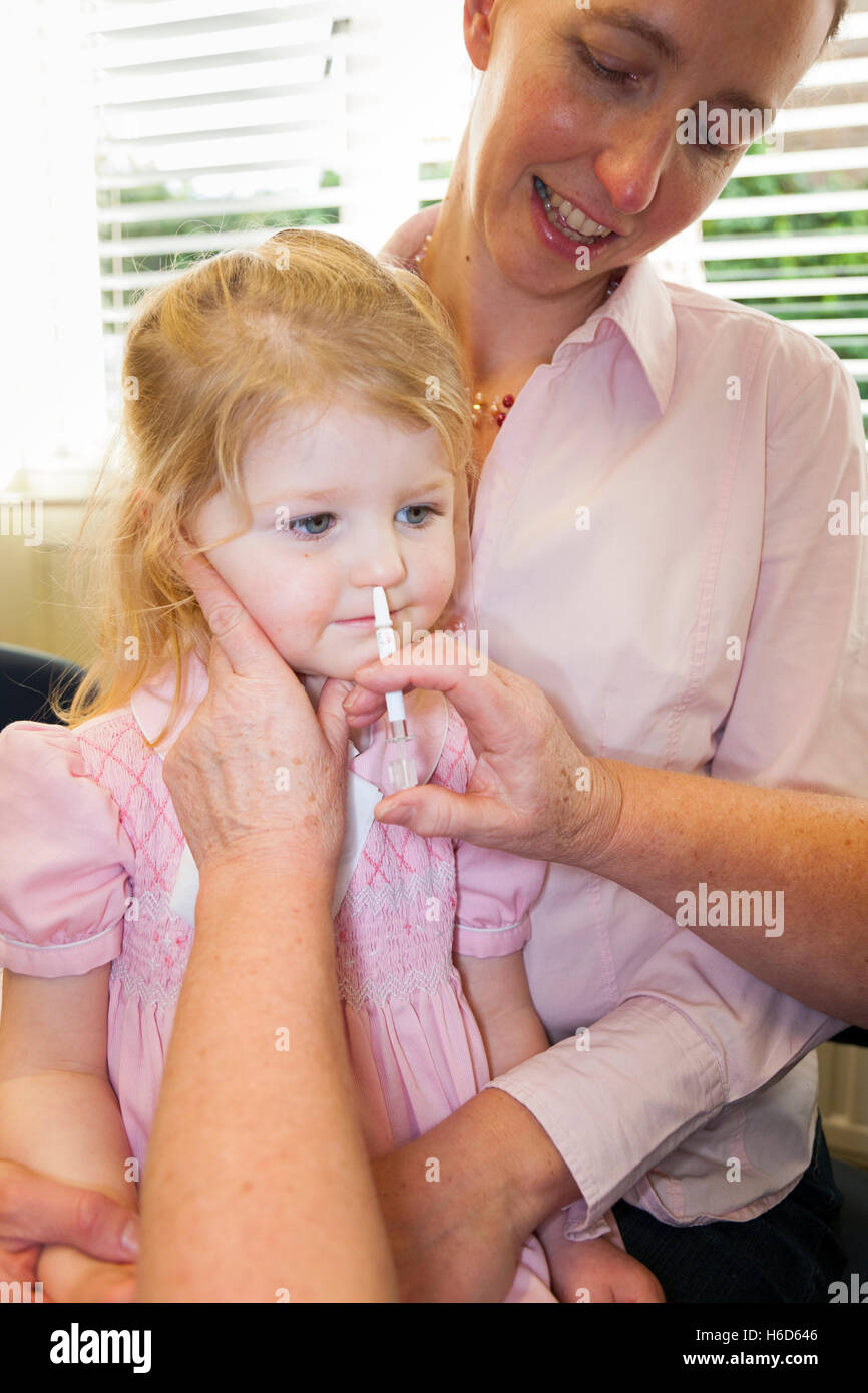 Nasal spray vaccine hi-res stock photography and images - Alamy