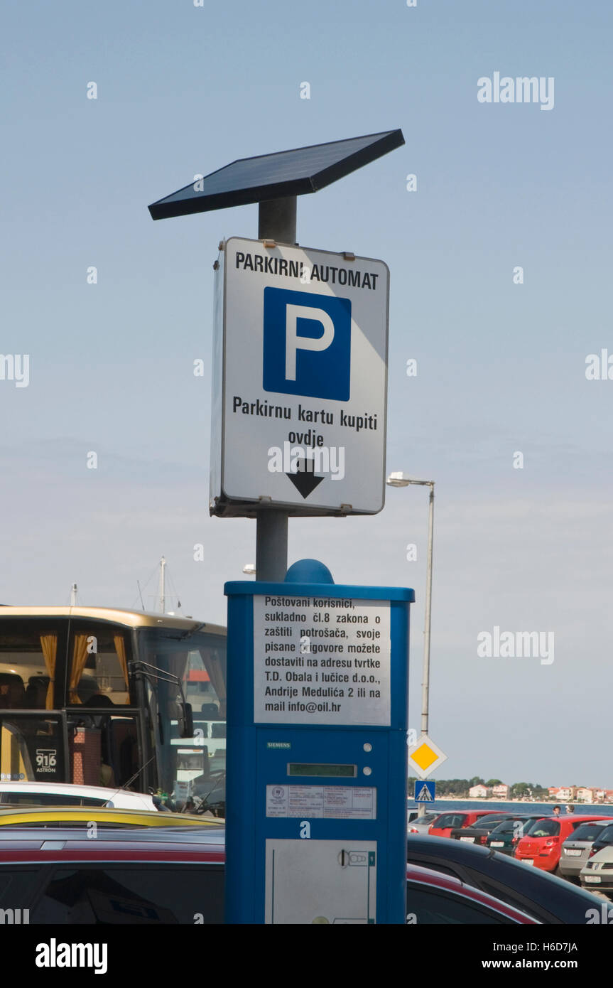 Solar powered parking ticket machine hi-res stock photography and ...