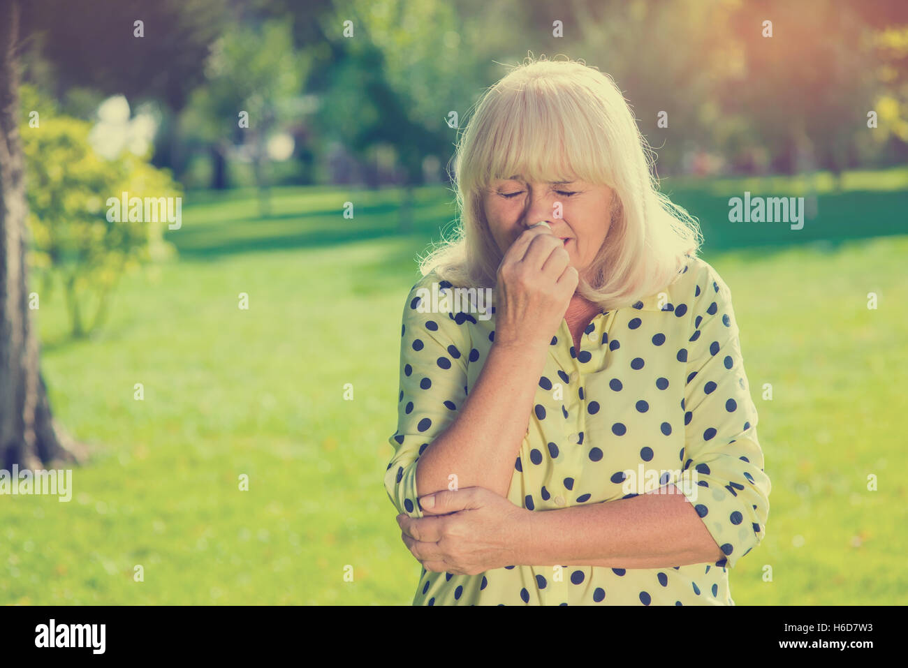 Senior woman crying Stock Photo - Alamy