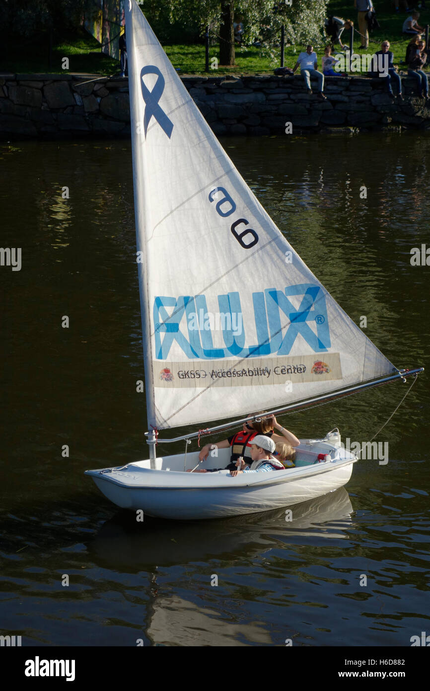Sailing with kids hi-res stock photography and images - Alamy
