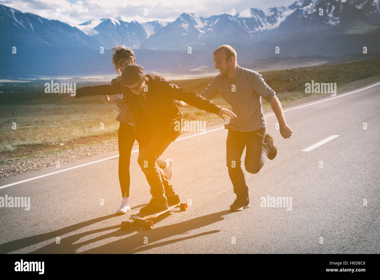 Longboarding group hi-res stock photography and images - Alamy