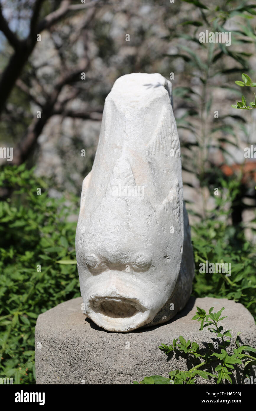 Fish relief hi-res stock photography and images - Alamy