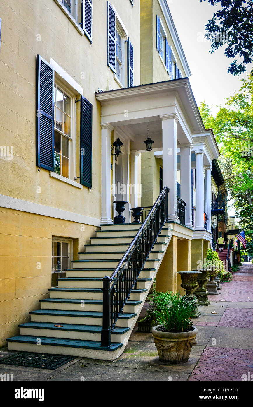 An understated, tastefully beautiful, Federalist style house with ...