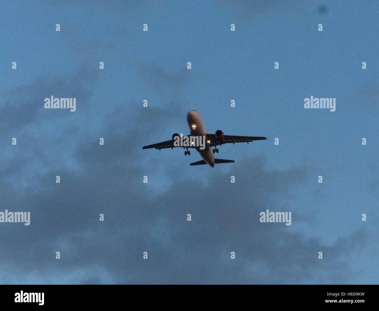 Jet aircraft during final approach procedures to LaGuardia Airport ...