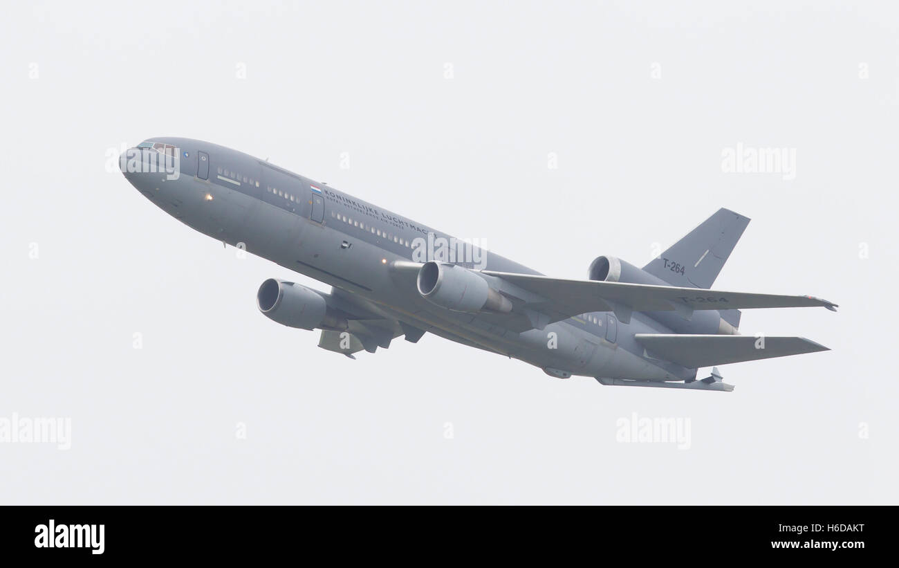 Dutch air force hi-res stock photography and images - Alamy